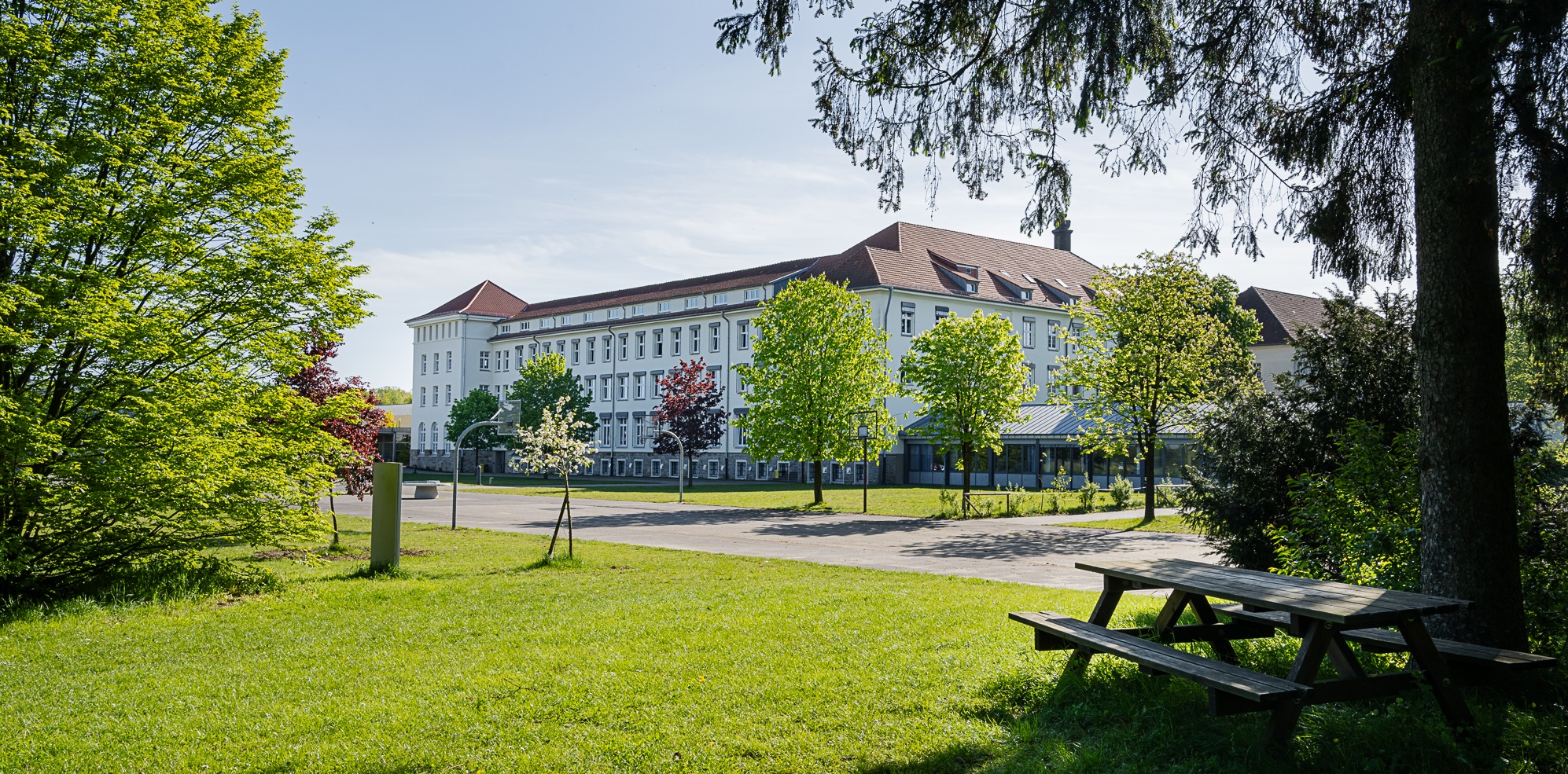Missionsgymnasium St. Antonius Bardel – Stiftung Katholische Schulen in ...